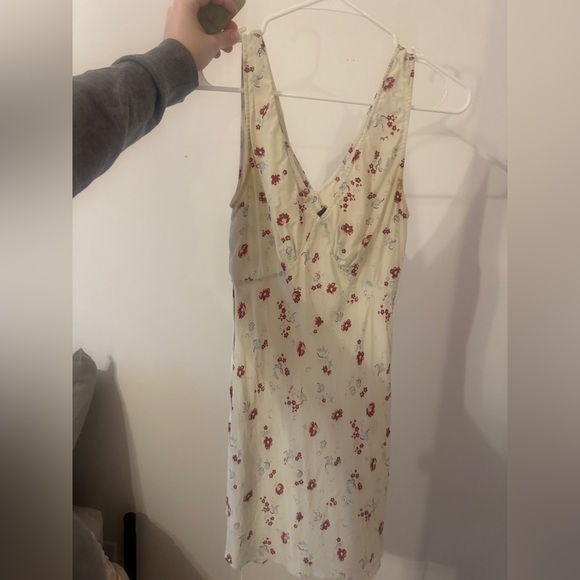 Realisation Par | Dresses | Realisation Par Cream And Red Floral Dress ...